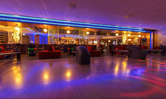 Bowlingcentrum IJsselmonde, Bowlen (1,5 uur) + diner bij Bowlingcentrum ...