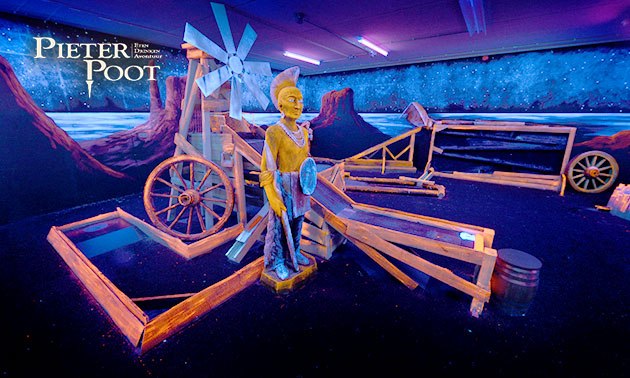 Pieter Poot, 12 holes GlowGolf bespaar 50% in Zwolle via Social Deal