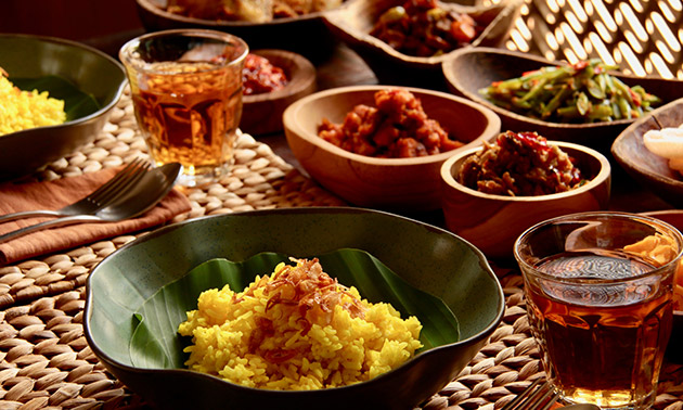 Spontaan uit eten bij Surinaams Eetcafé Ken, All-You-Can-Eat Surinaamse ...
