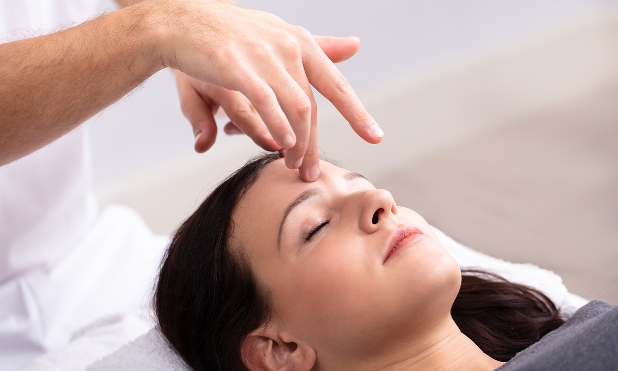 Verlies- en Rouwbegeleiding Henriëtte van der Poel, 1 of 3 reiki-sessies (60 min) bespaar 64% in ...
